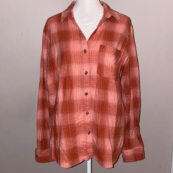 Universal Thread | Tops | Universal Thread Pink Plaid Flannel Shirt ...